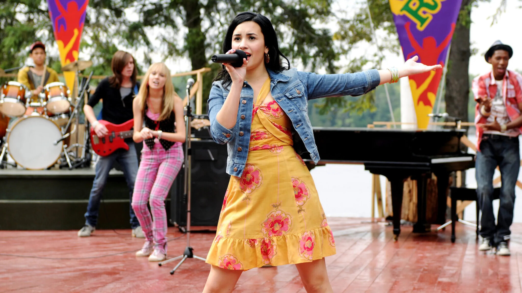 Camp Rock 3 : Disney Confirme Le Retour Des Jonas Brothers Et Lance Le ...
